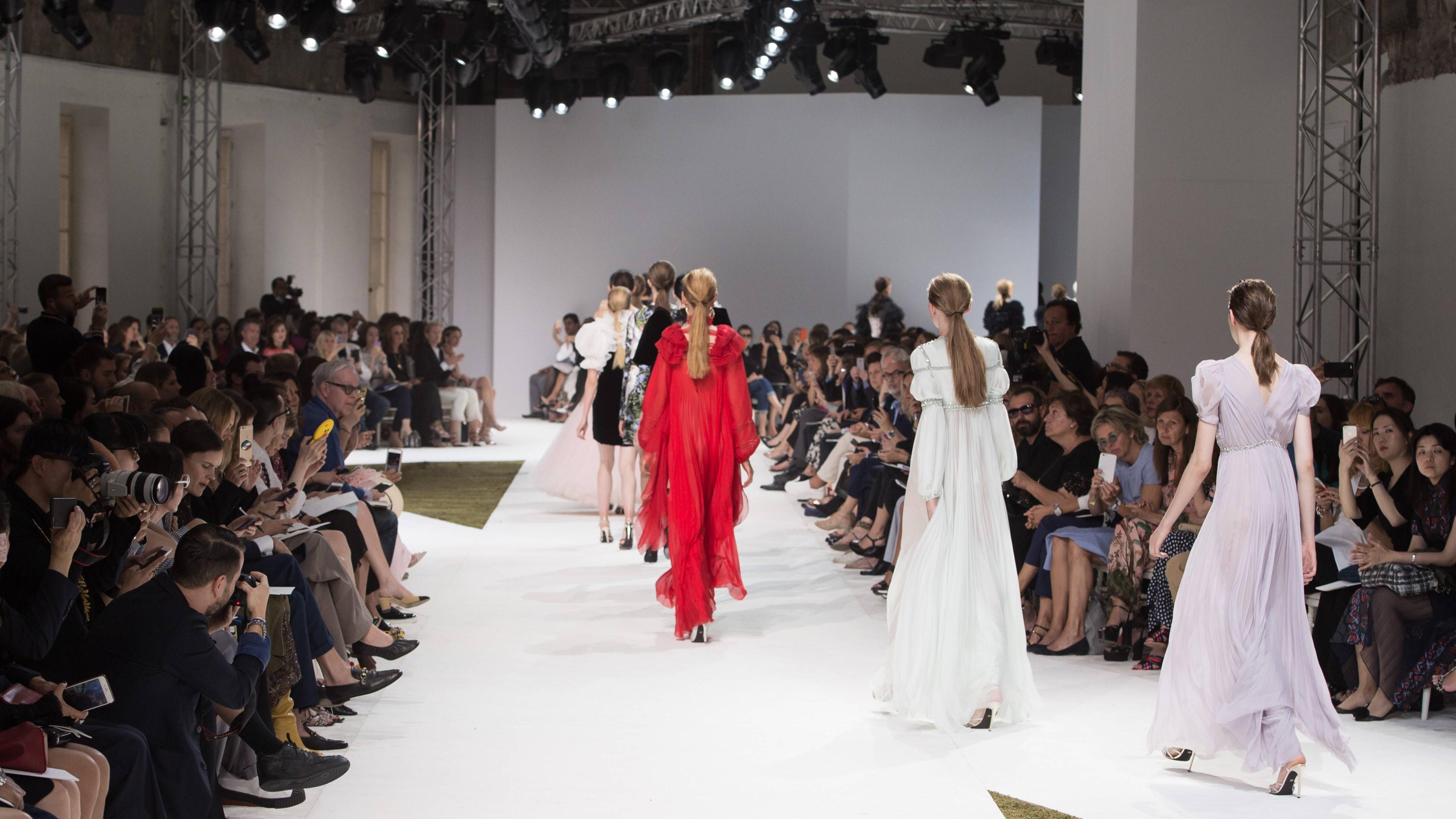 Haute Couture: Die Top-Designer im Überblick | BUNTE.de