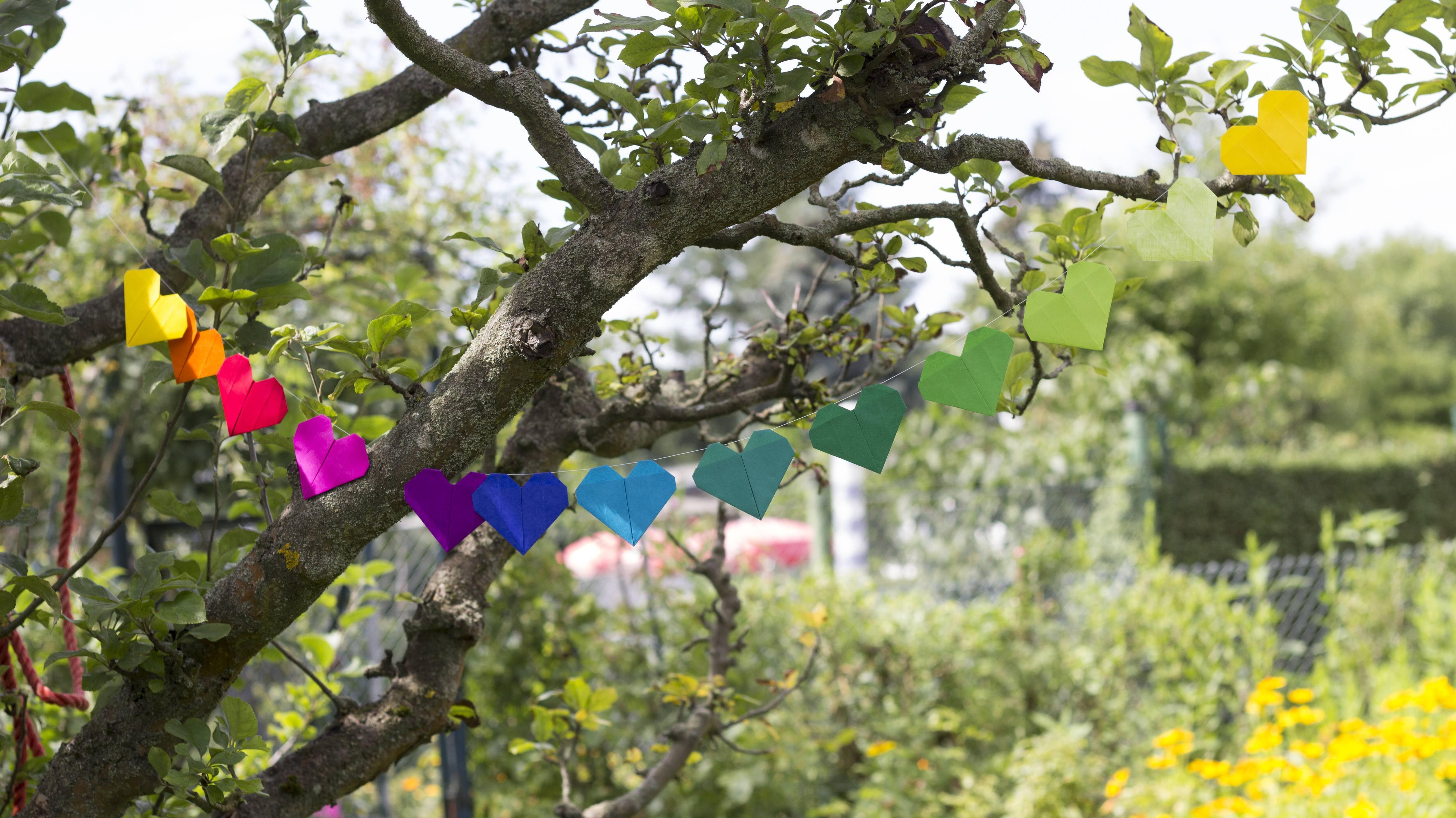 Ast dekorieren: Schöne DIY-Ideen | BUNTE.de